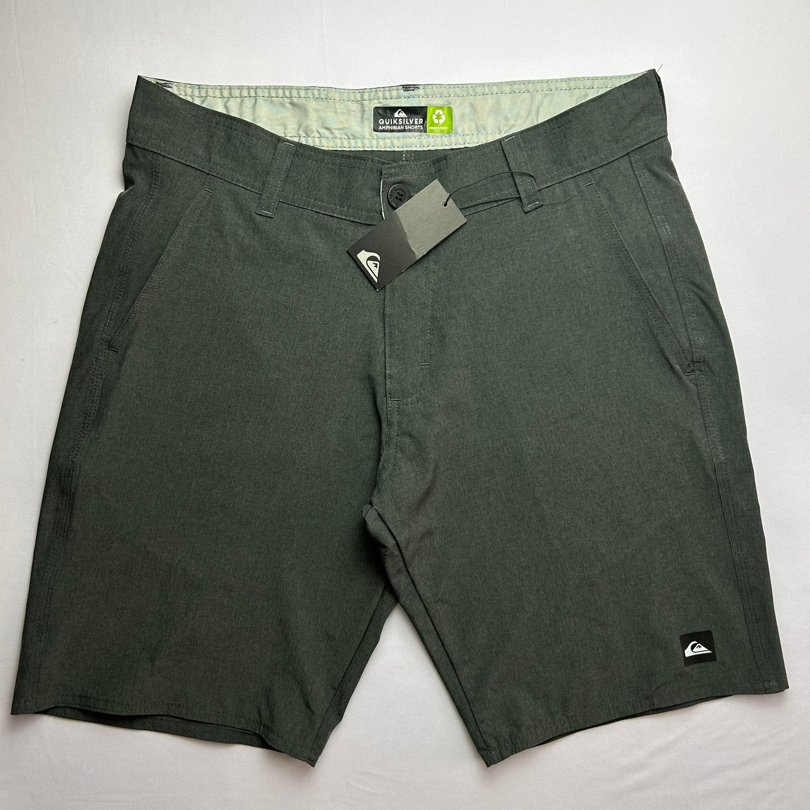 Bermuda Walker quiksilver simbolo cinza claro | Atacado das Tailandesas