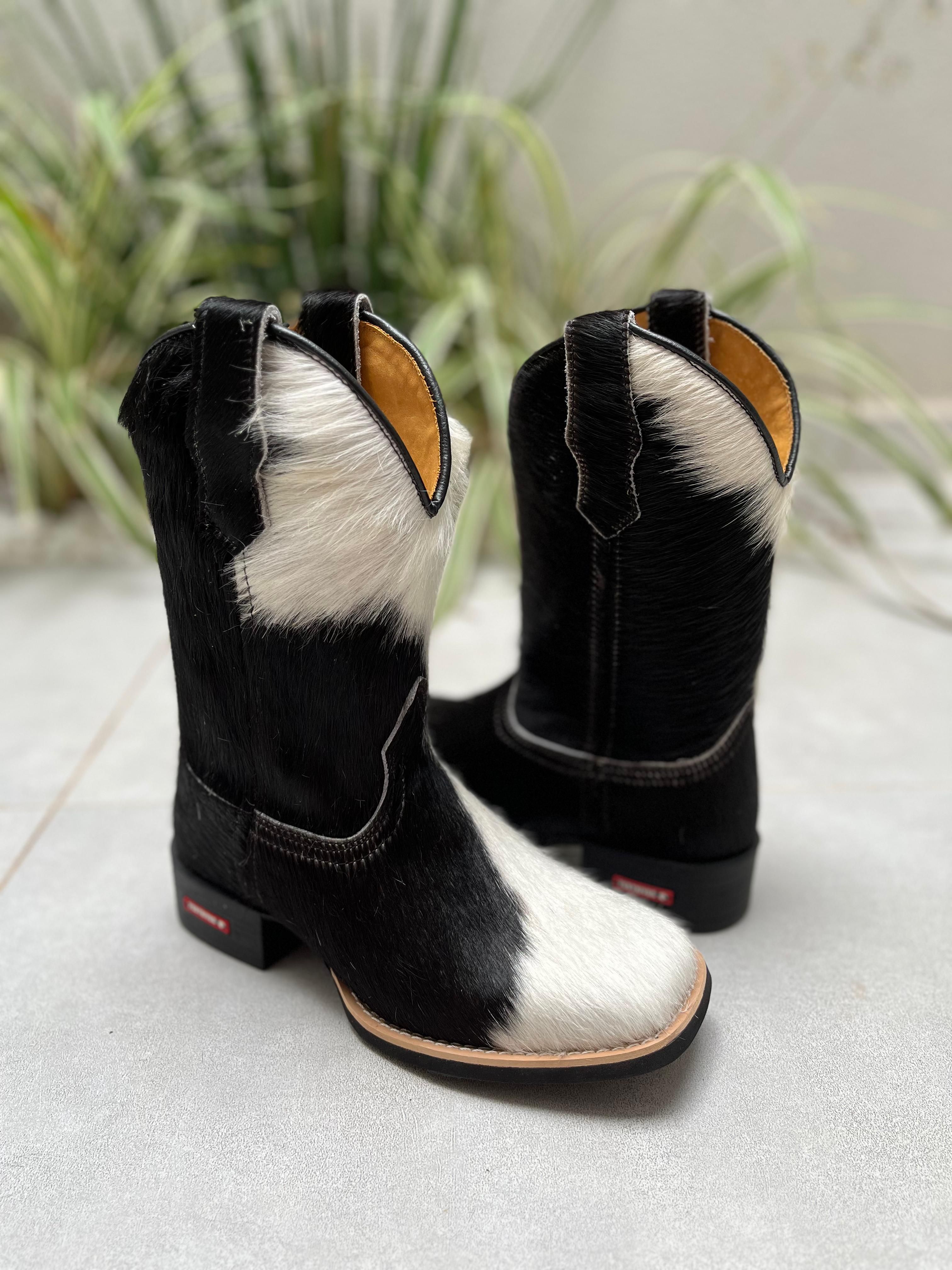 BOTA TEXANA EM COURO VACA MALHADA | Botas Texanas Bruto