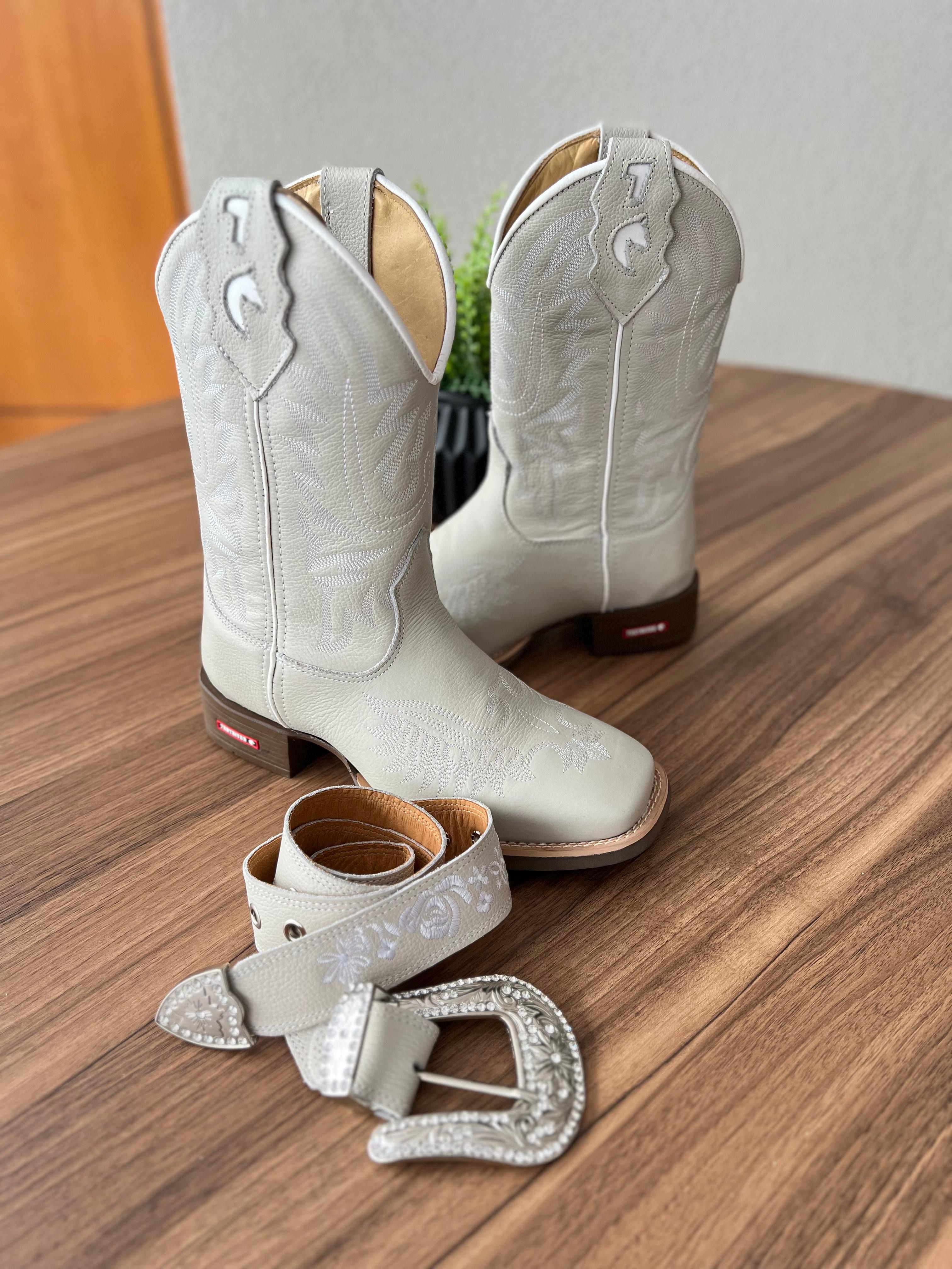 COMBO BOTA TEXANA + CINTO EM COURO OFF WHITE BORDADO BRANCO | Botas ...