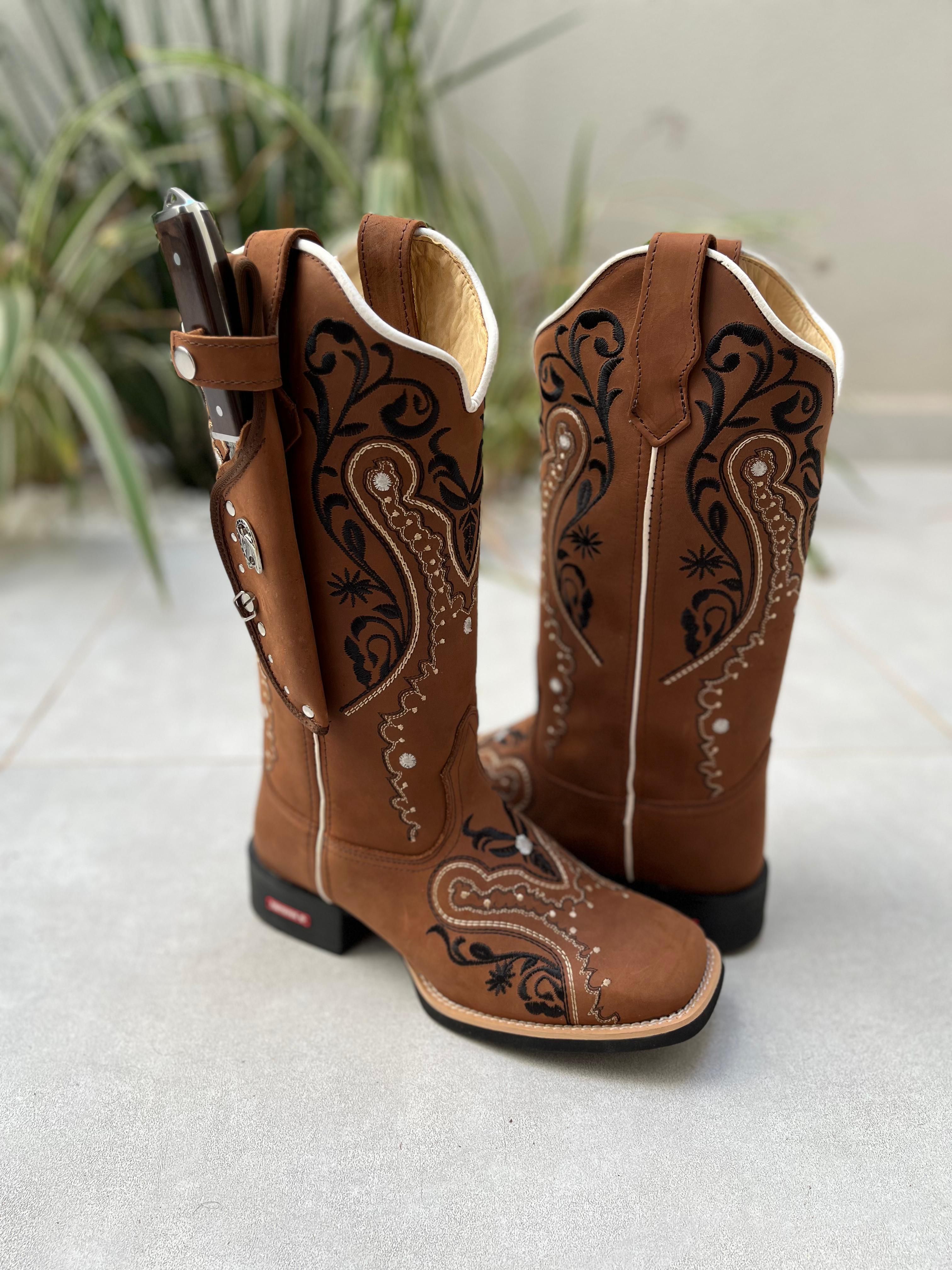 BOTA TEXANA EM COURO BORDADO TRIBAL + KIT FACA SOLADO PRETO | Botas ...