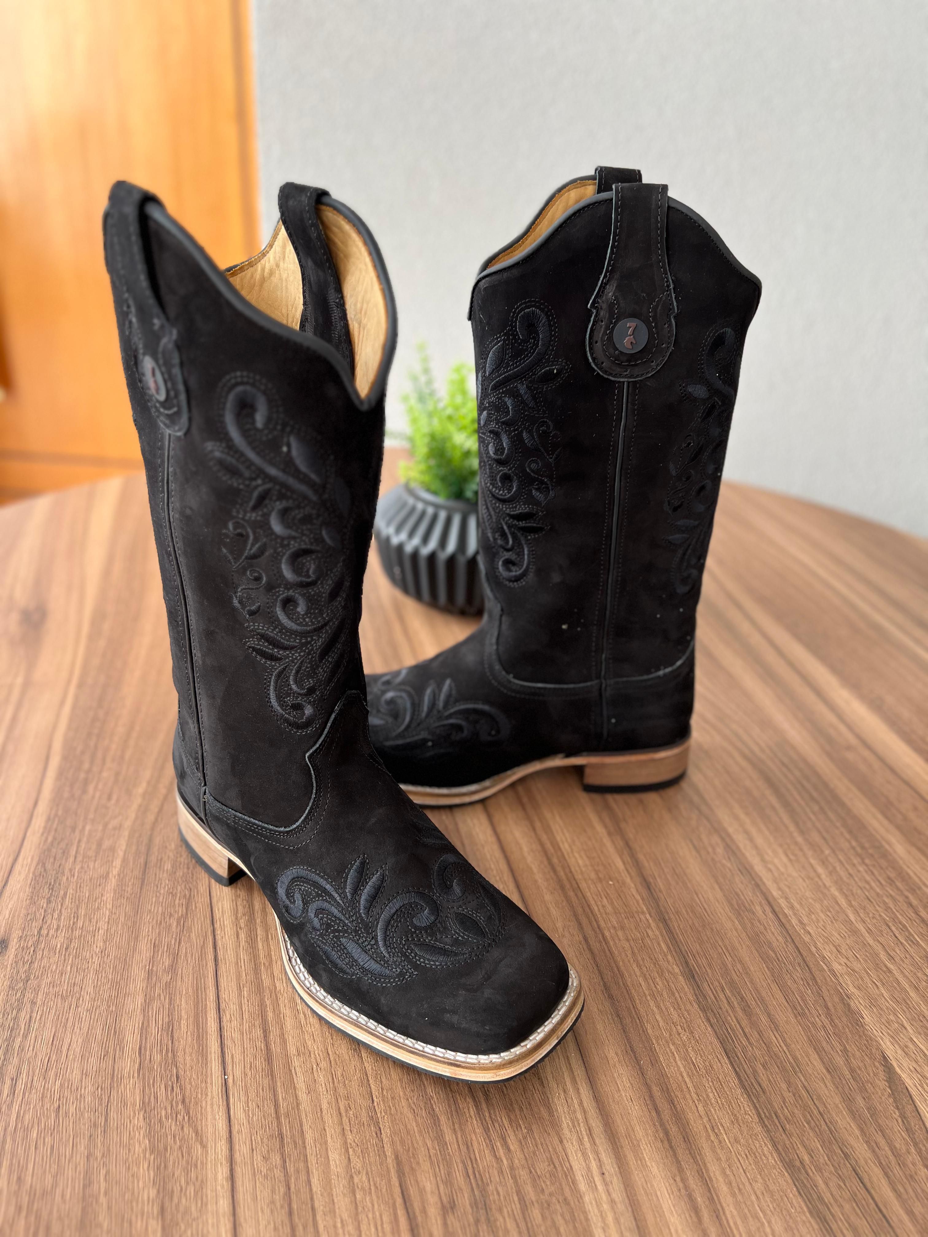 BOTA TEXANA EM COURO NOBUCK PRETO BORDADO RAMOS ALL BLACK SOLADO DE ...