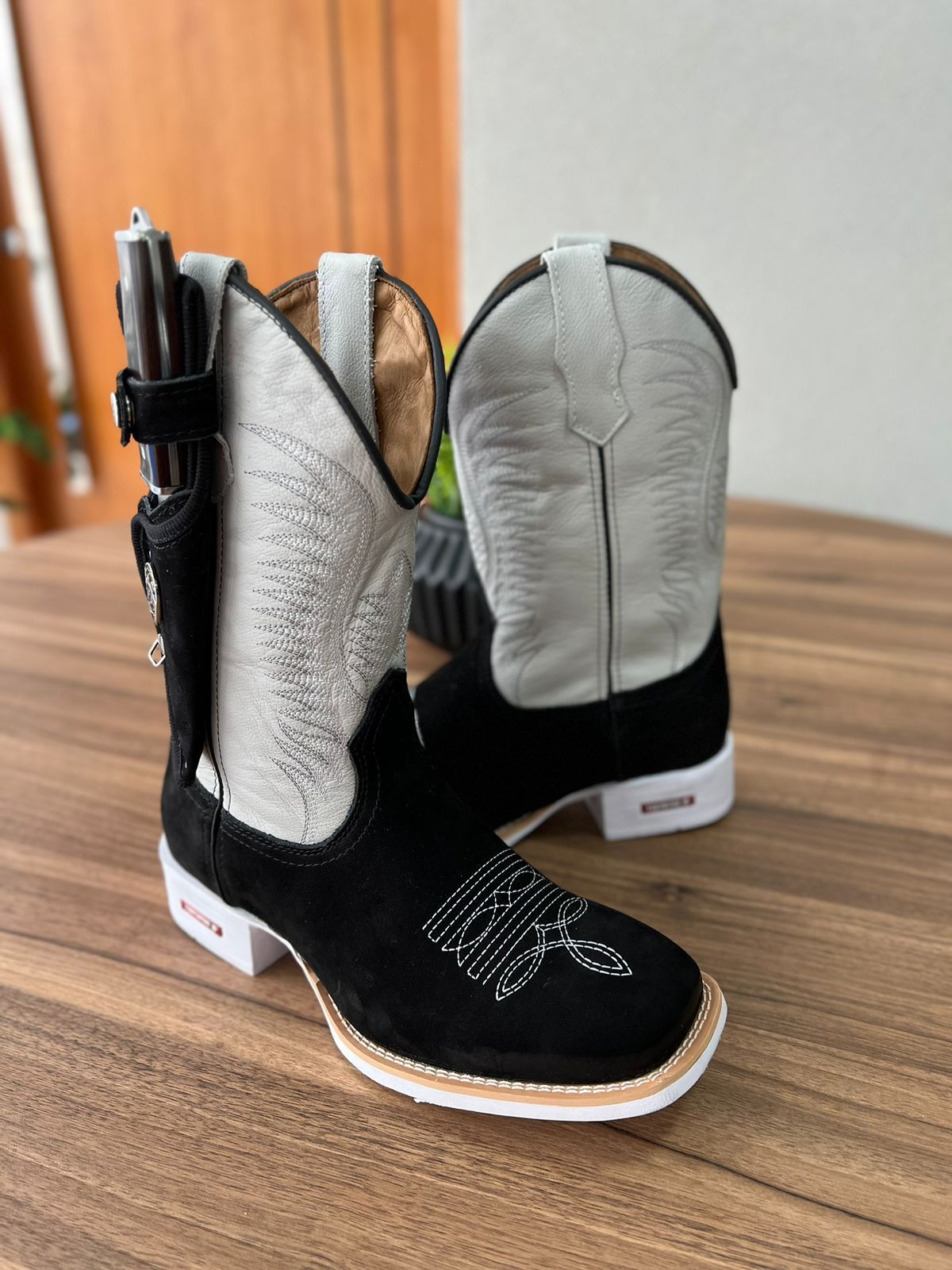 KIT TEXANA SOLADO BRANCO + BAINHA + FACA | Botas Texanas Bruto