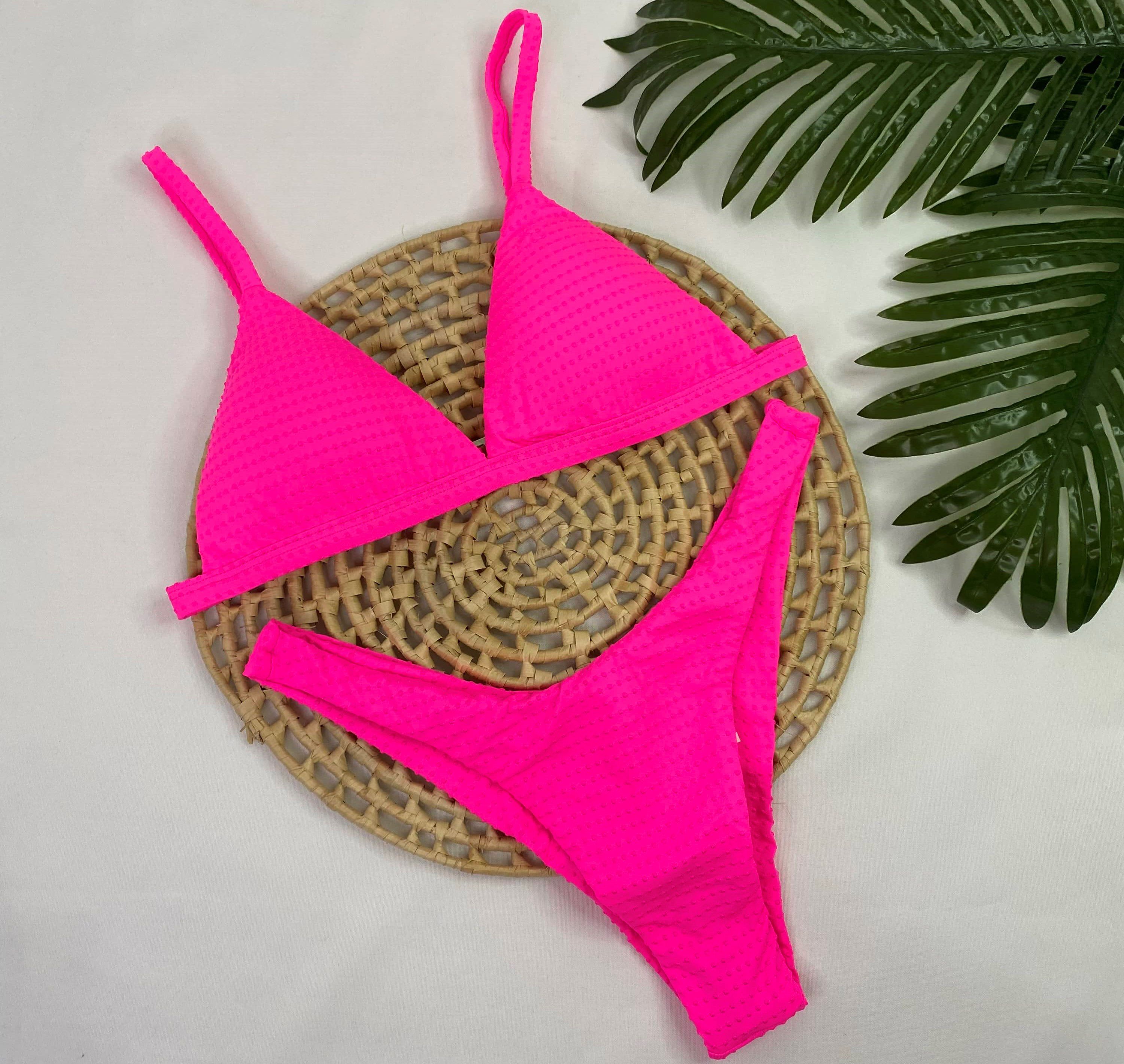 New Comfort Dots Rosa Neon | CARIOKAS MODA PRAIA
