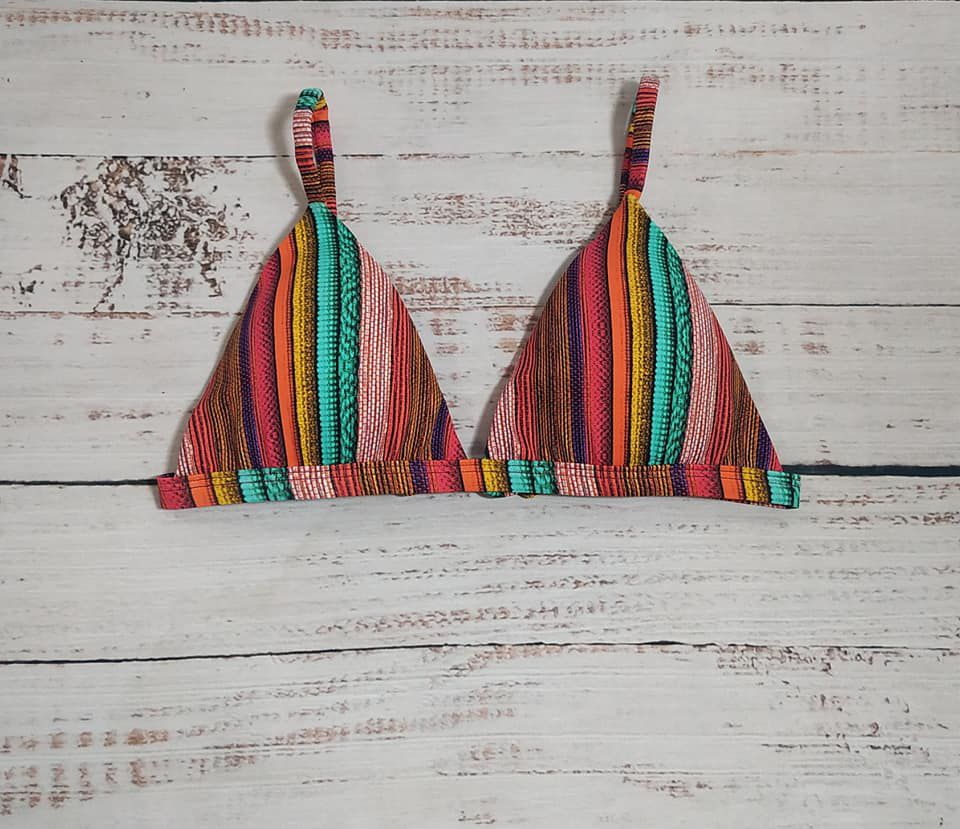 Top Triângulo Fixo Paraty | CARIOKAS MODA PRAIA