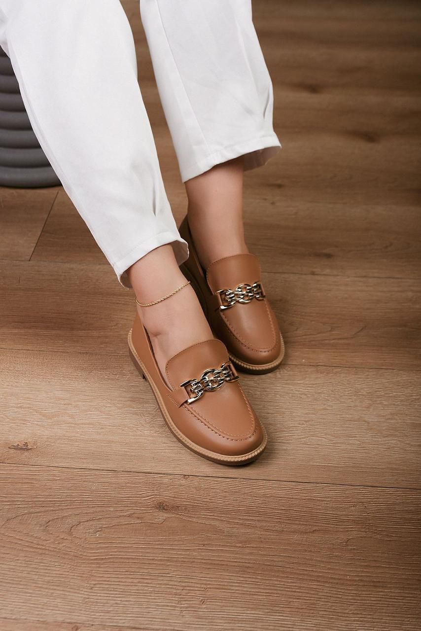 Mocassim Fivela Elo Luxo_345- Caramelo | Carolina Lins