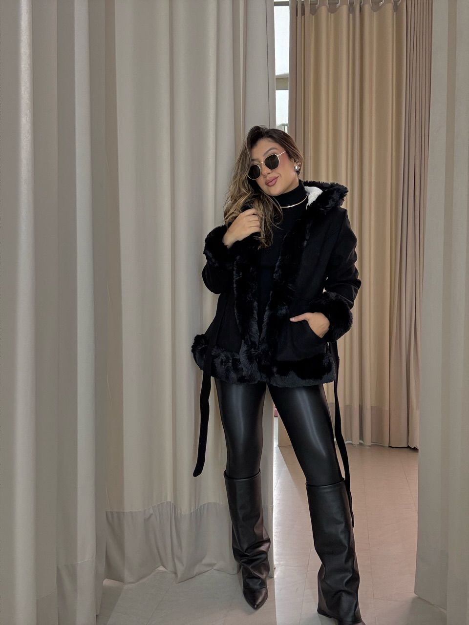 CASACO ELAINE PELINHOS | CAROLLA FERRARO