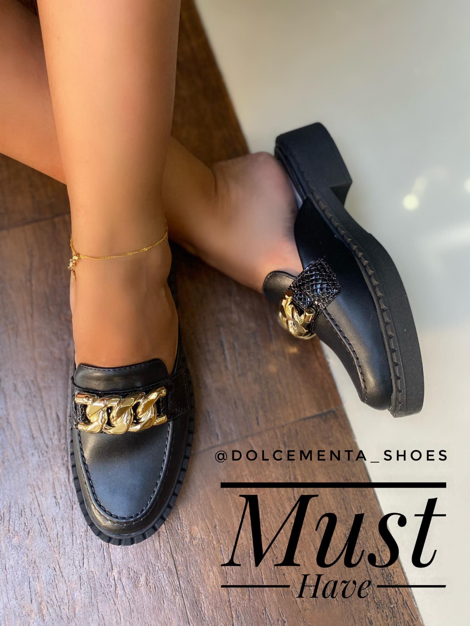 Loafer mule preto | Dolce & Menta