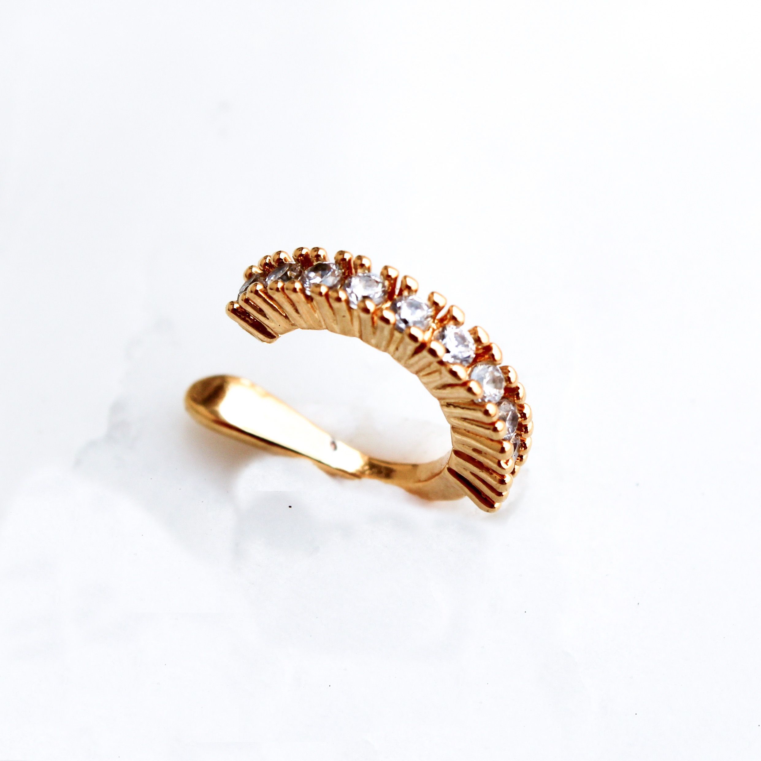Piercing Fake Zircônias- banho ouro 18k | FOLIATE