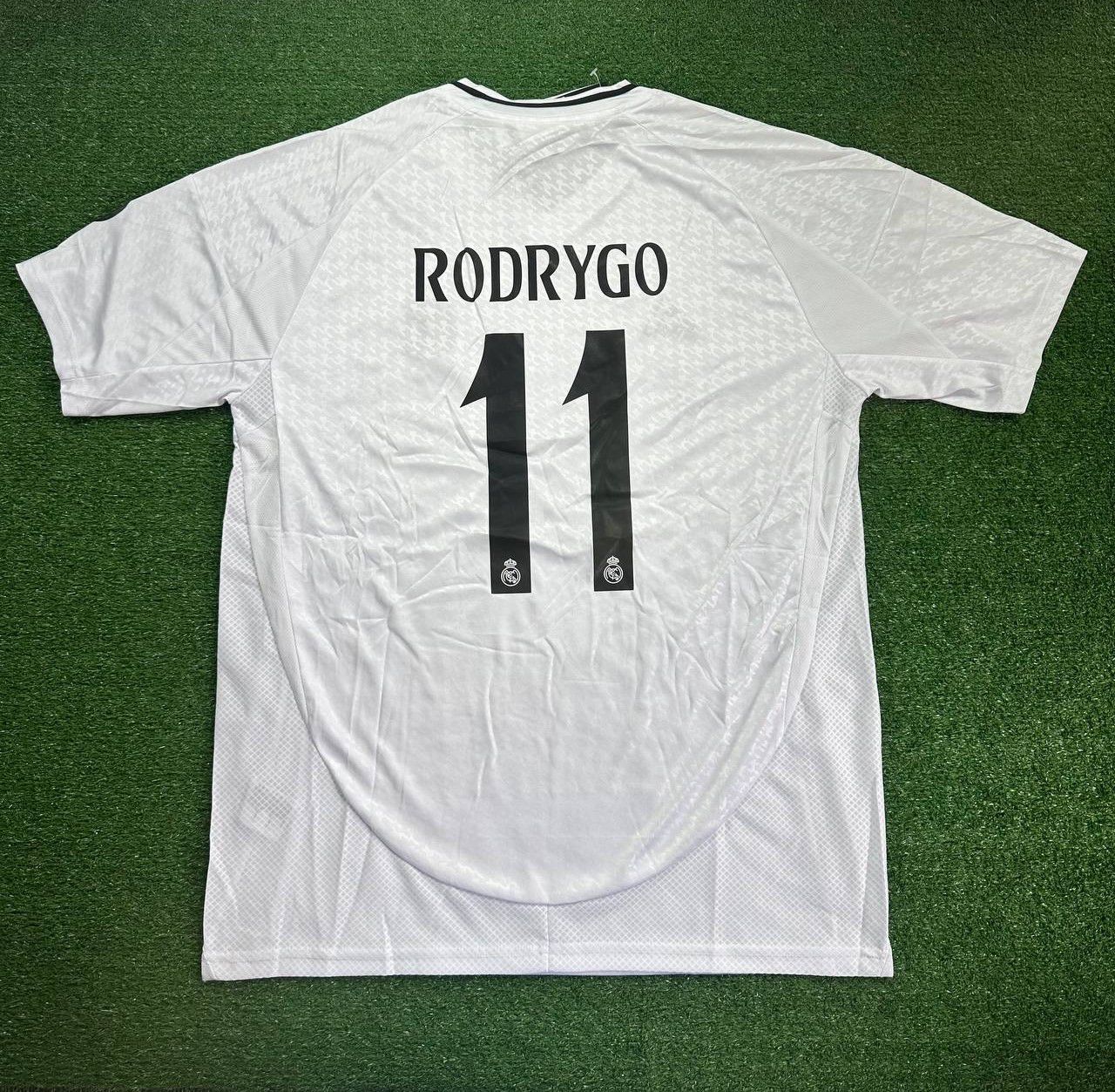 Camisa Real Madrid I 2024/25 RODRYGO 11 + Patch - Torcedor Masculino ...