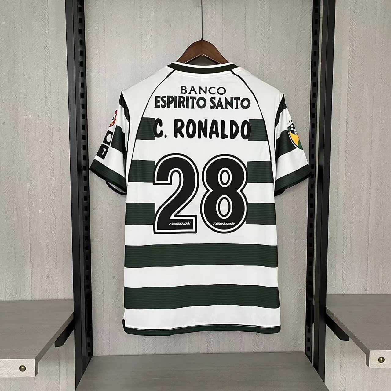 Camisa Retrô Sporting Portugal Cristiano Ronaldo 28- 2001/03 | CATALOGO