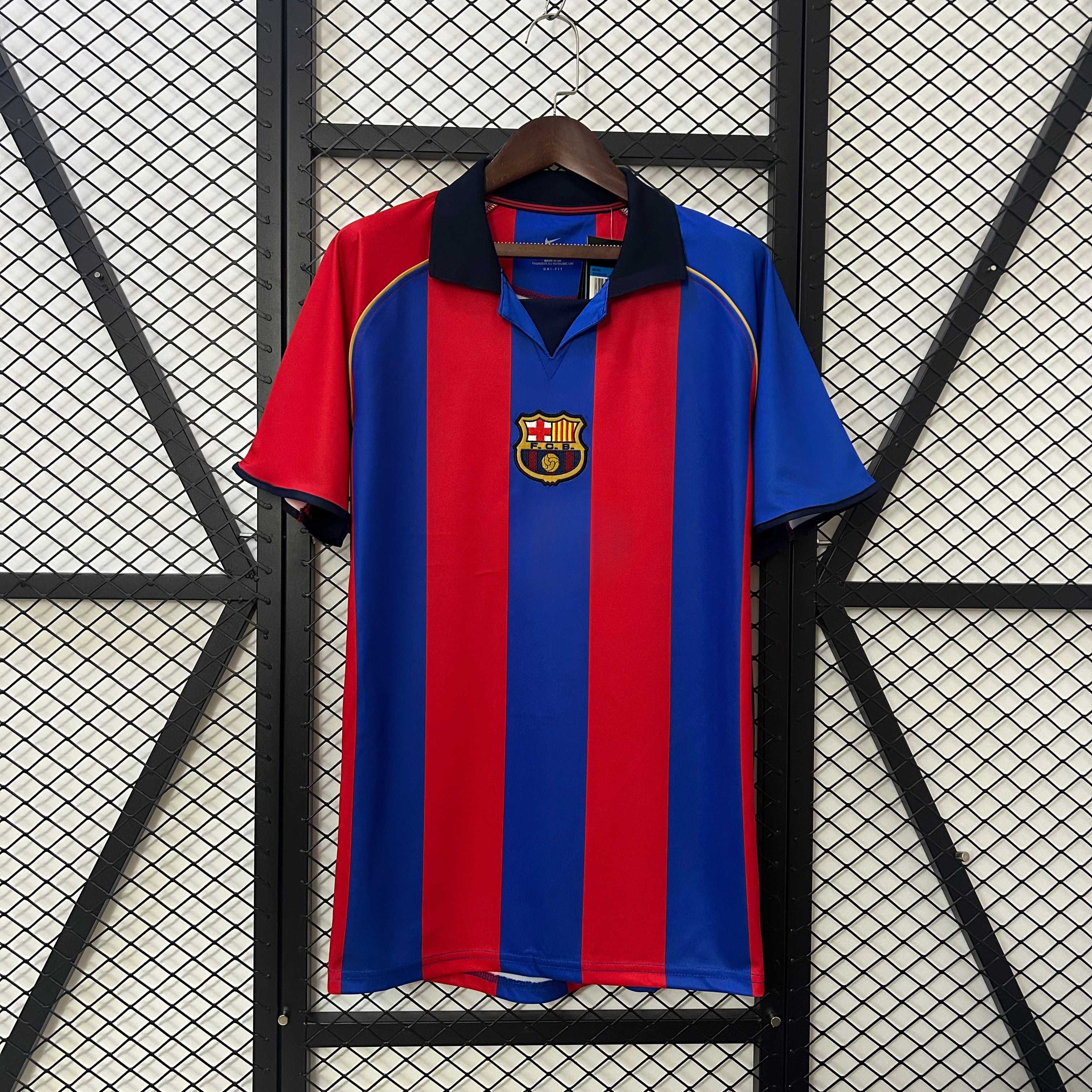 Camisa Retrô Barcelona Home I 01/02 - Azul/Vermelha - Masculina ...
