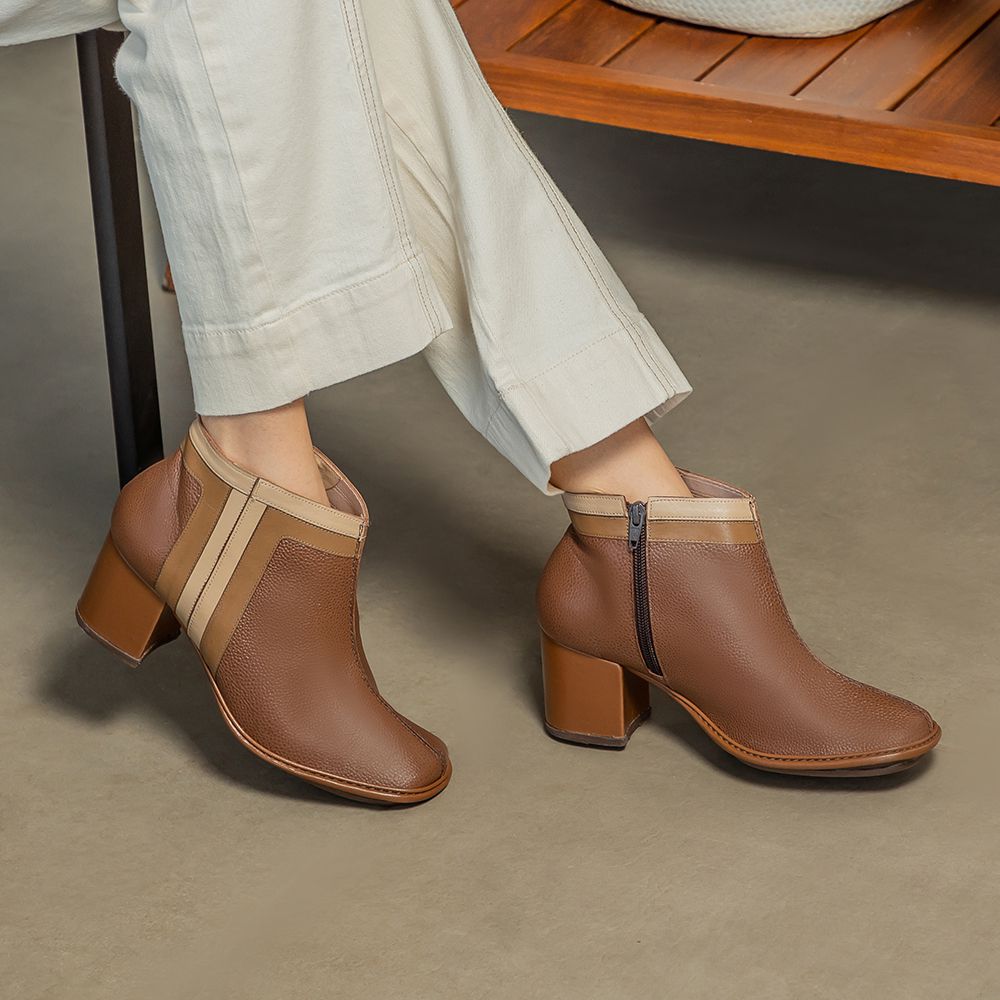 Bota Feminina Retrô De Couro Pietra Cor mustang J.gean Cod. FM0004 | J.Gean