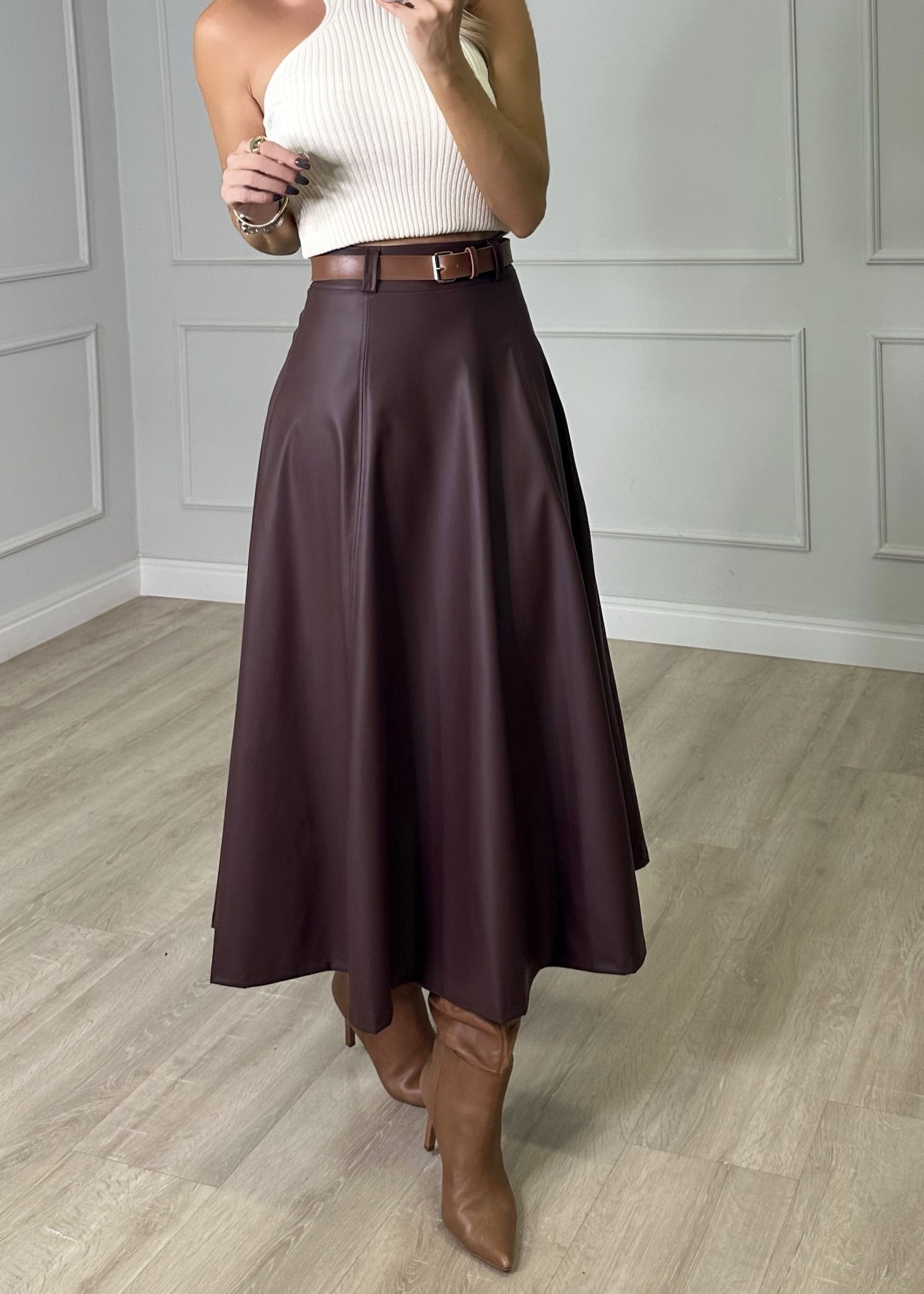 Saia Couro Eco Com Cinto | MADONNA BASIC