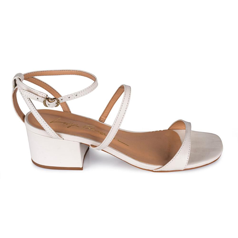 | Ponto A Shoes