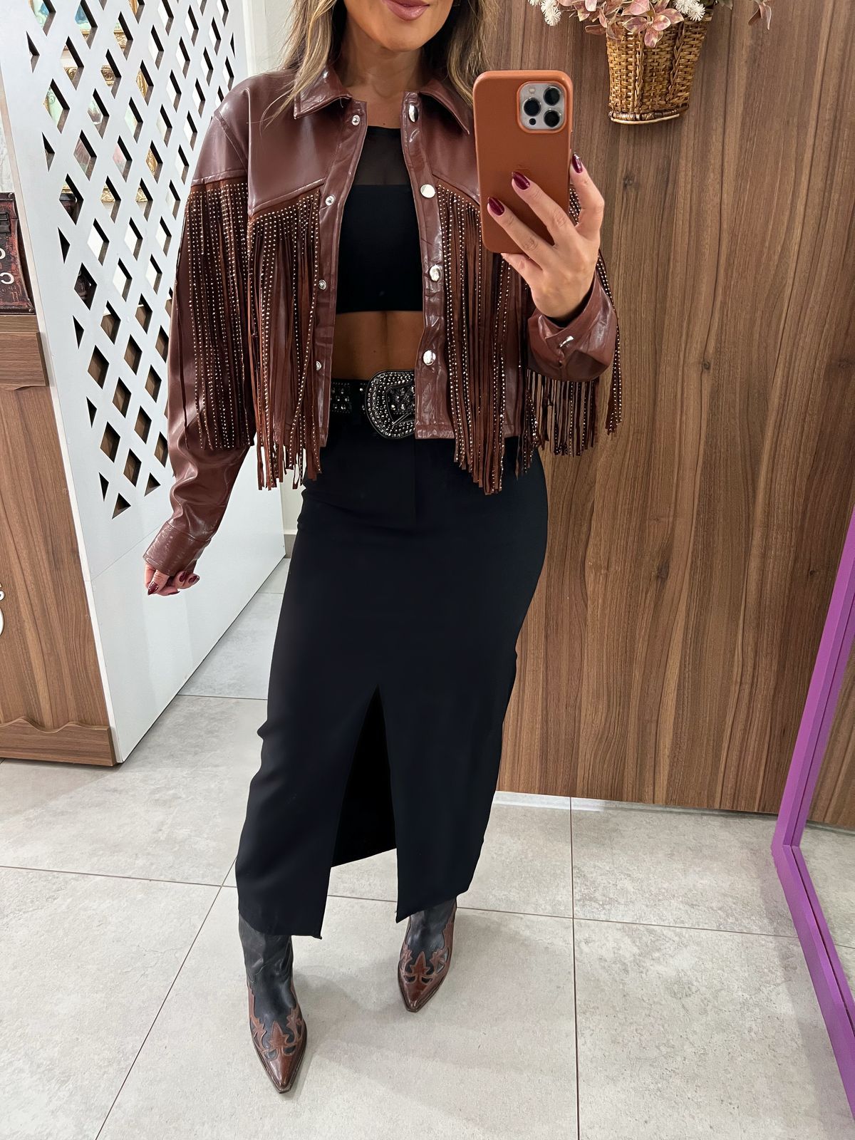 Saia Midi Preta Ana | Closet