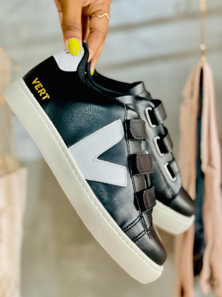 Tênis V Preto / Branco | Talline Sapatilhas Atacado