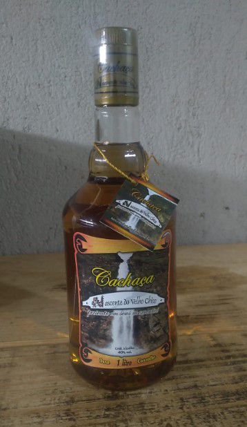 Cachaça Nascente do Velho Chico Carvalho Ouro 1 Litro | QUEIJOS TOP DA ...