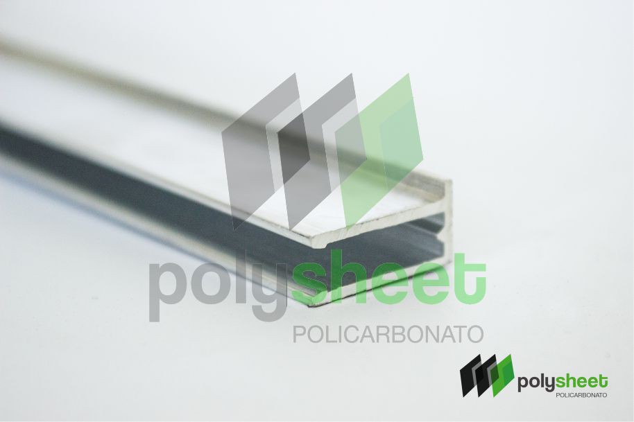 Perfil U para Policarbonato Alveolar e Compacto 6mm | POLYSHEET