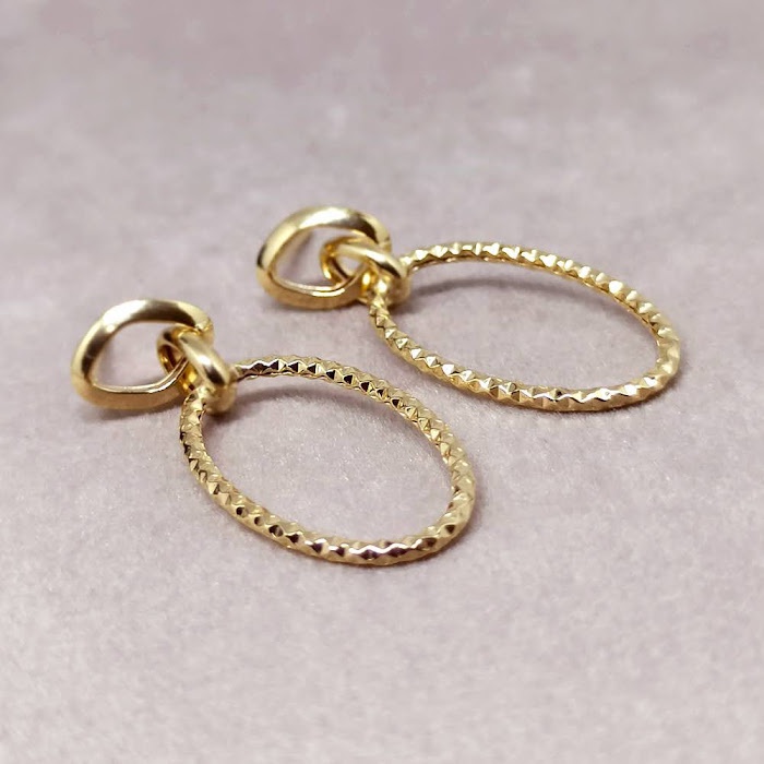 Brinco Losângulo com Argolas Ovais Trabalhadas | Helder Joalheiros