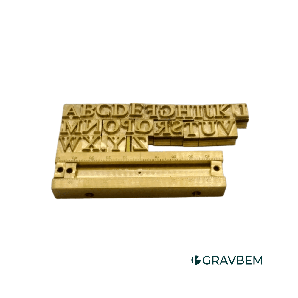 Carimbo Clichê Alfabeto com 52 letras de 9mm + base 12cm x 3cm ...