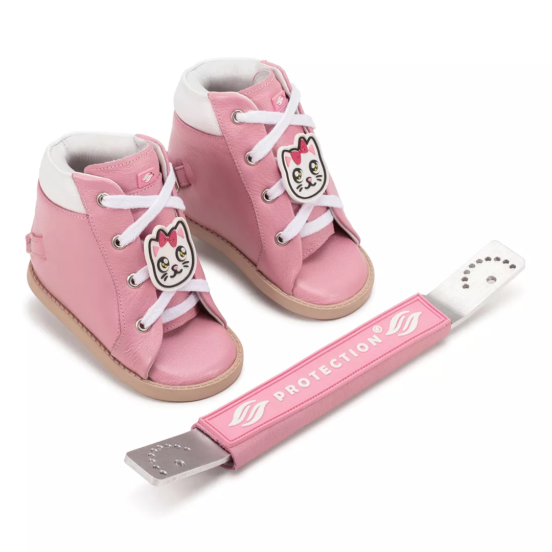 Dennis Brown Gatinha Rosa e Branco sapatilha em couro rosa com barra de ...
