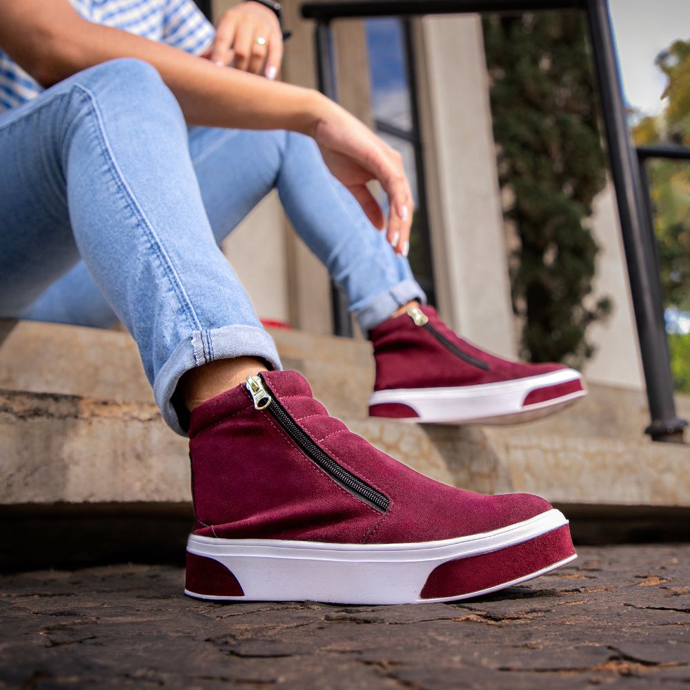 Tênis Botinha Feminina Leve em Camurça 203-GG - Bordô | GuGi