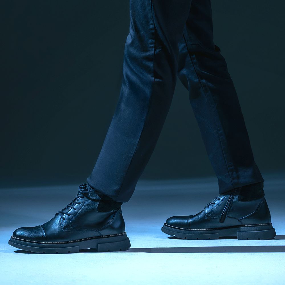 Bota Masculina Coturno Laroche Everest em Couro - Preto | Calçados Laroche