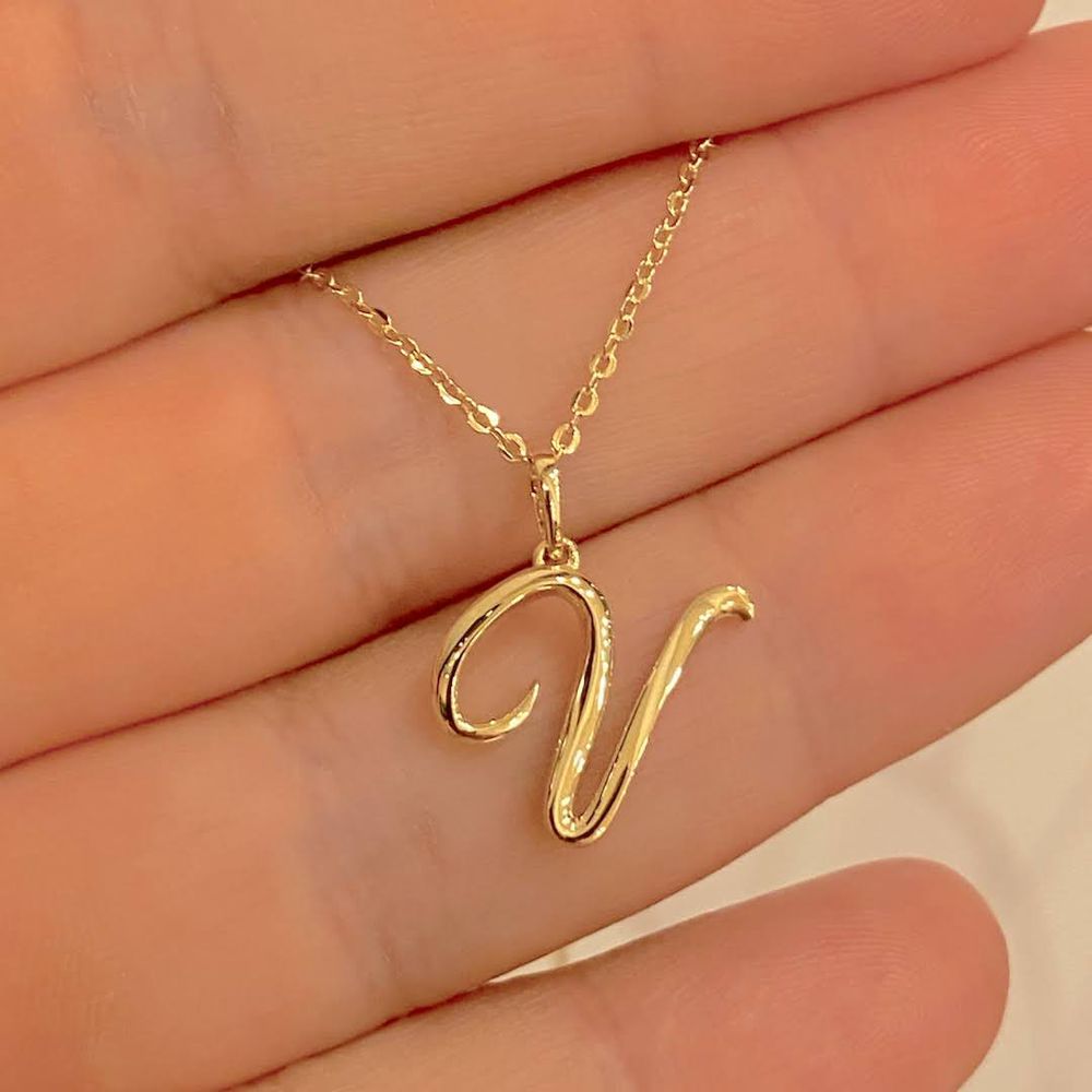 Pingente Letra V de Ouro 18K Feminino