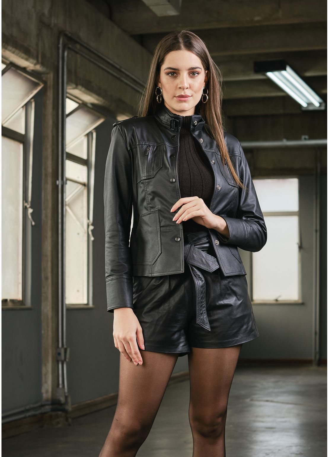 Short de Couro Preto Clochard | Elite Couro Store