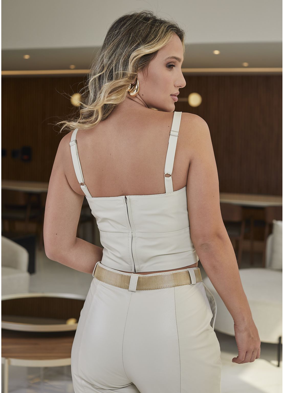 Cropped de Couro Feminino Off-White Diana | Elite Couro Store