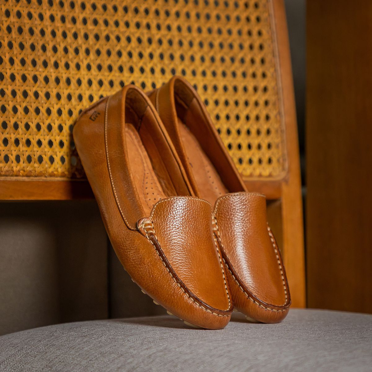 Mocassim Feminino Caramelo - Conforto e Estilo | Lecas Calçados | LECAS