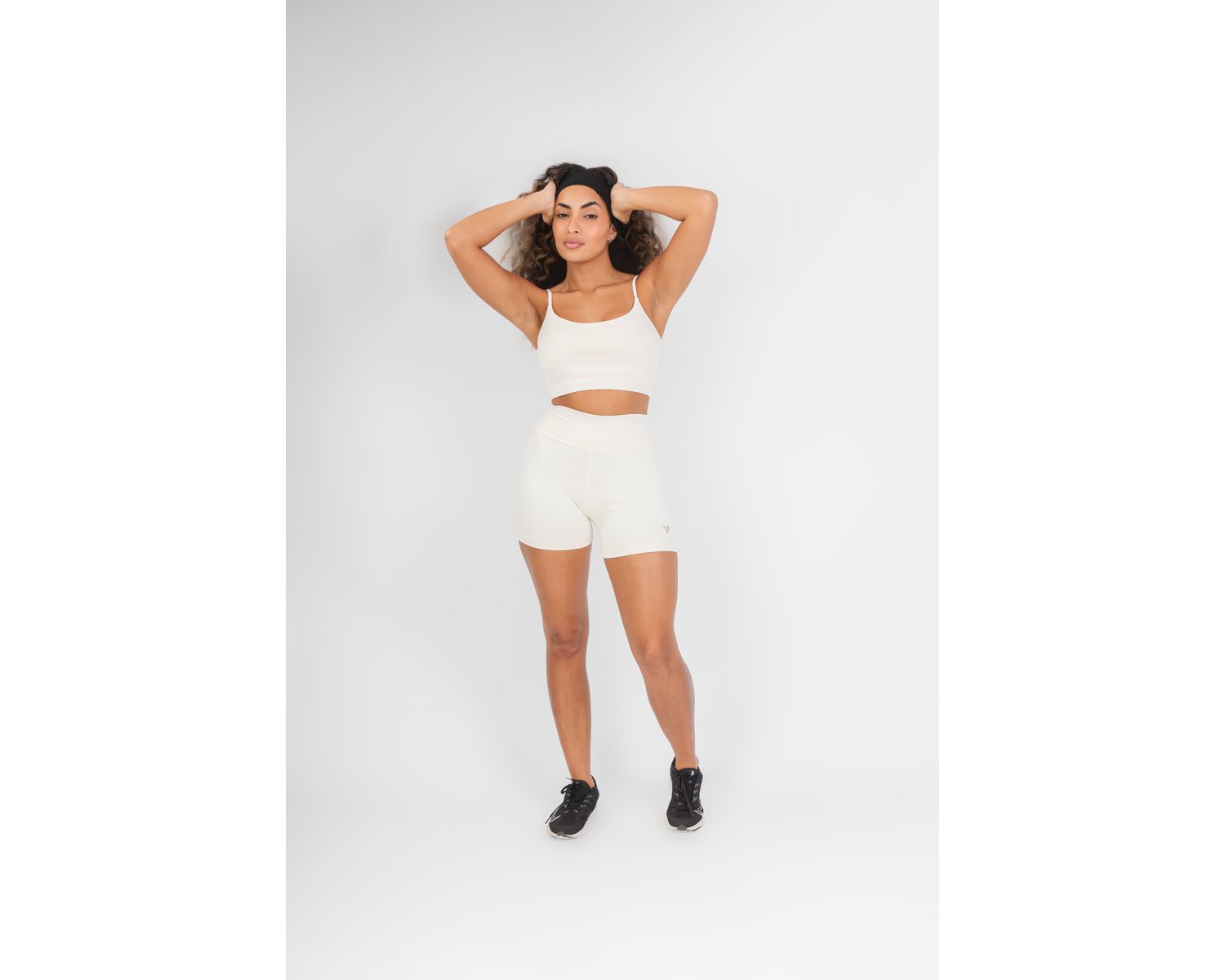 Short Basic Feminino - Off-white | VASHTI FITNESS