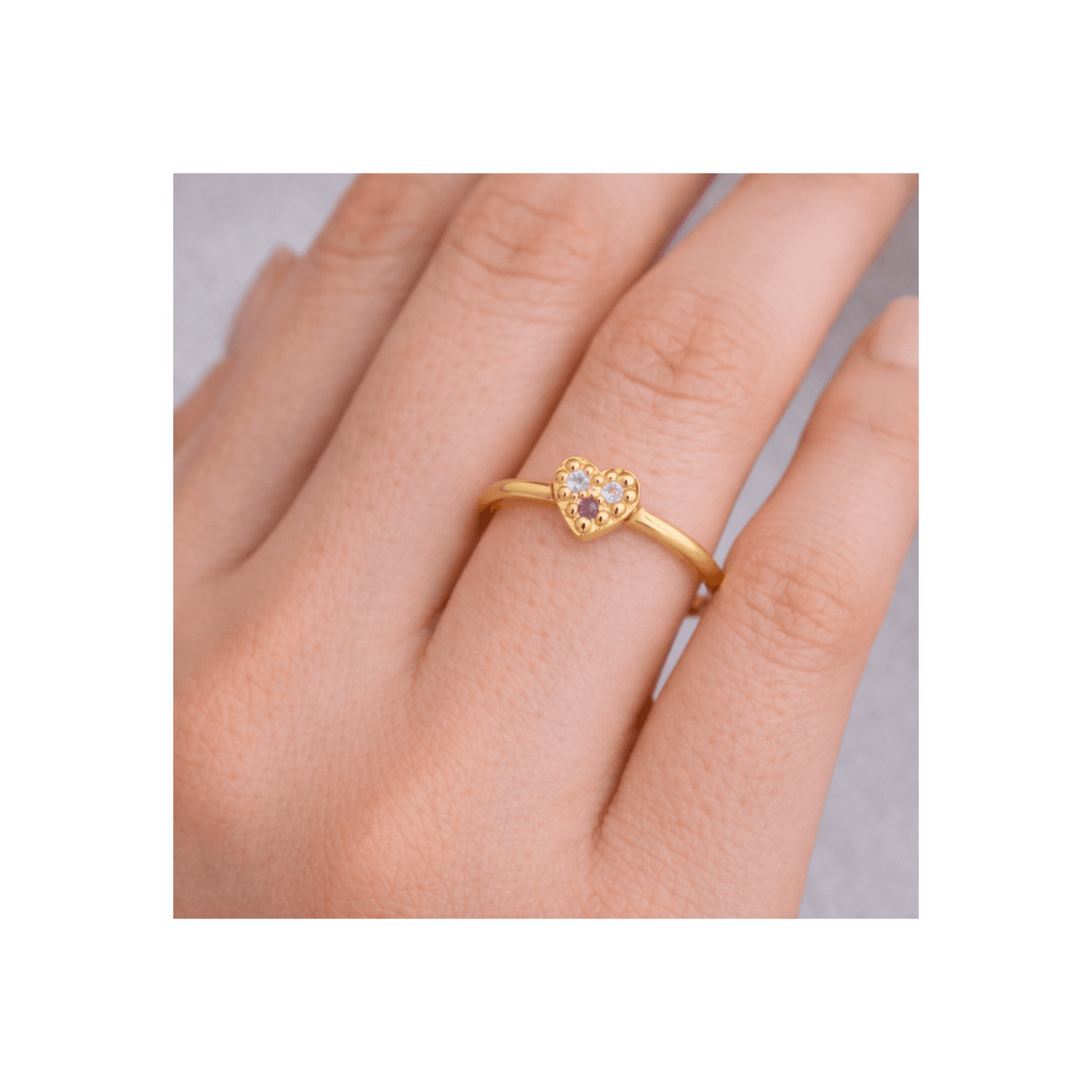 Anel de ouro 18k Coração Com Zircônias | Fábrica do Ouro ®️