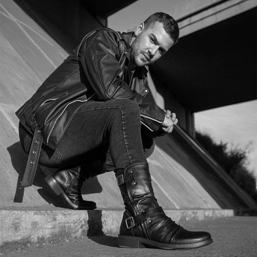 Factum Shoes