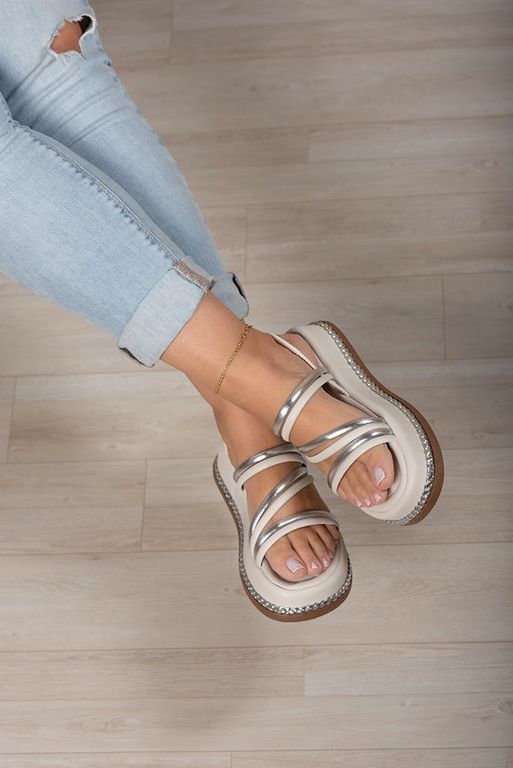 Flat | Use Isa Shoes