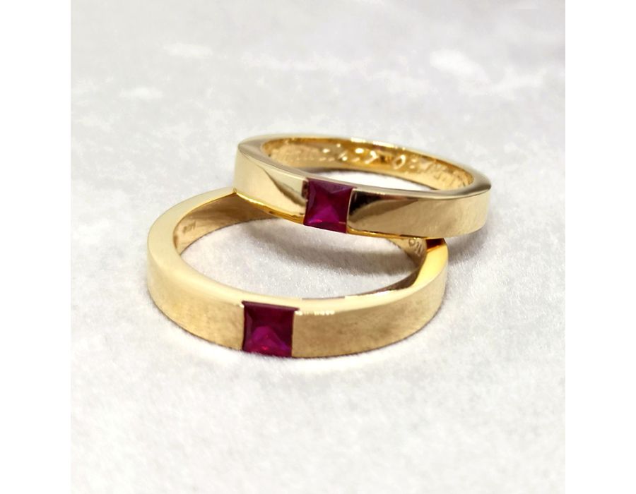 Aliança de Casamento com a Cravação de Pedras Preciosas - Ouro 18k ...
