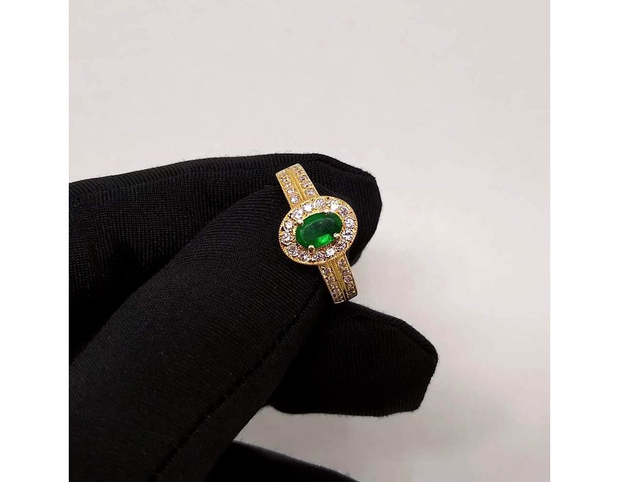 Anel de Formatura em Ouro 18k 750 com Pedra Oval | Helder Joalheiros