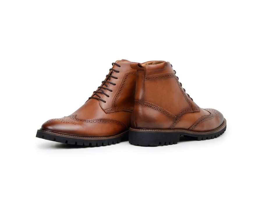 Bota Brogue Ravena Couro Caramelo | SOPRAFFINO