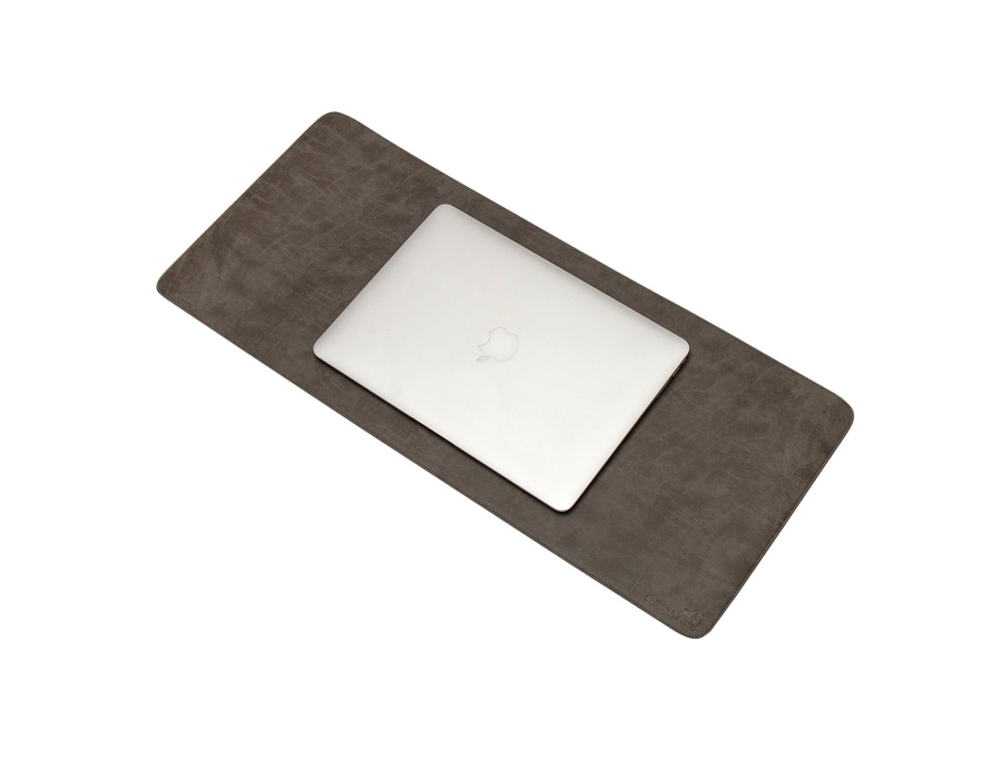 Desk Pad MAX 70x30 em Couro Sintético Cimento Queimado! | BULLPAD