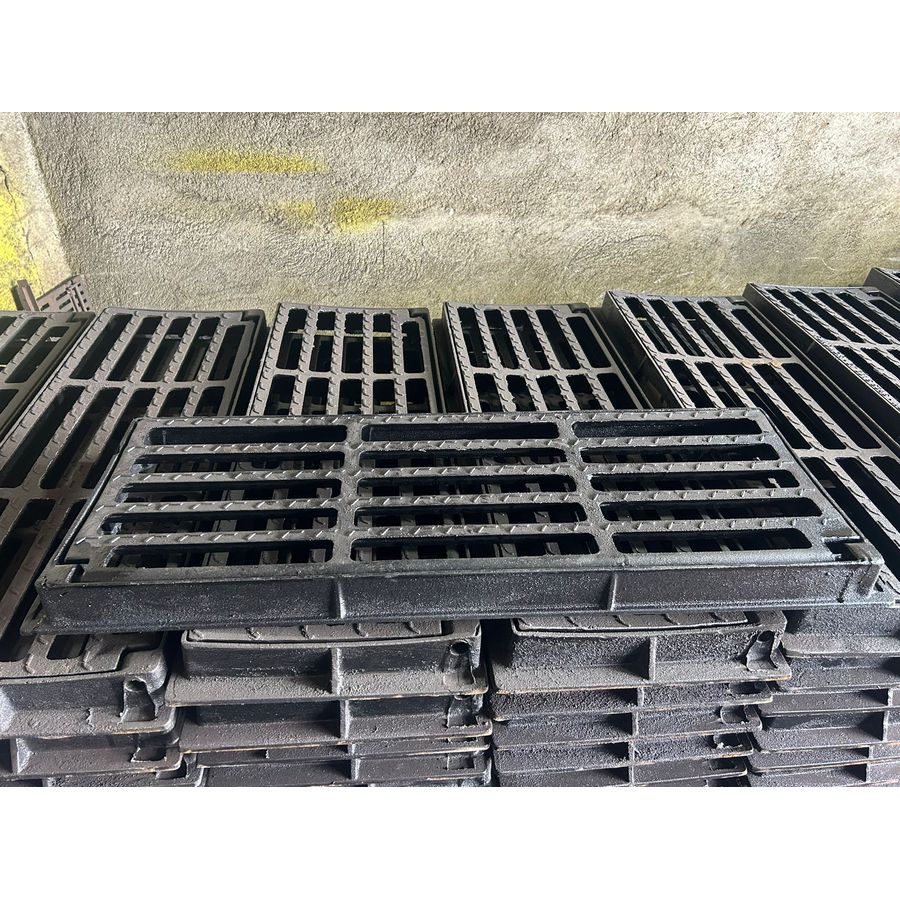 Grelha Boca de Lobo Articulada 30x90 cm 40 Toneladas | Fundidos GK Ltda